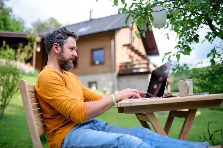 Five Ways Remote Work Benefits Mental Health - Remote Staff